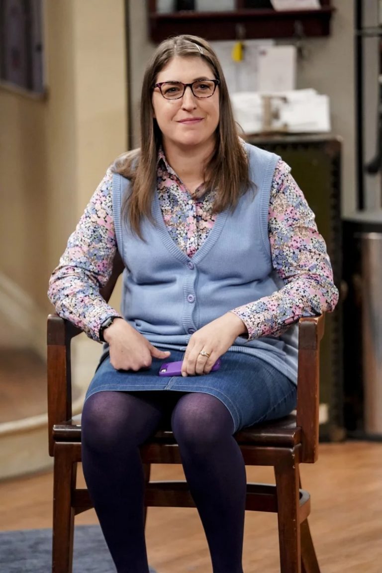 Gorgeous Woman: How Ugly Amy from “The Big Bang Theory” Changed (photo ...