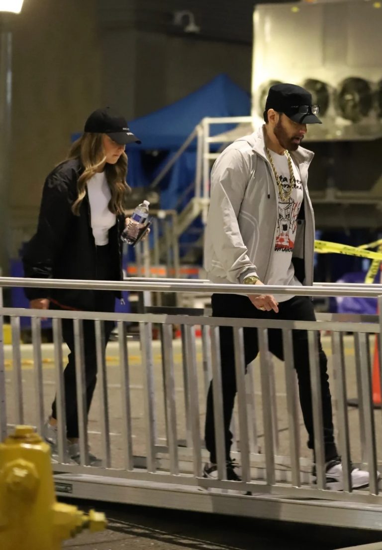 What does Eminem's 26-year-old daughter look like now? Paparazzi ...