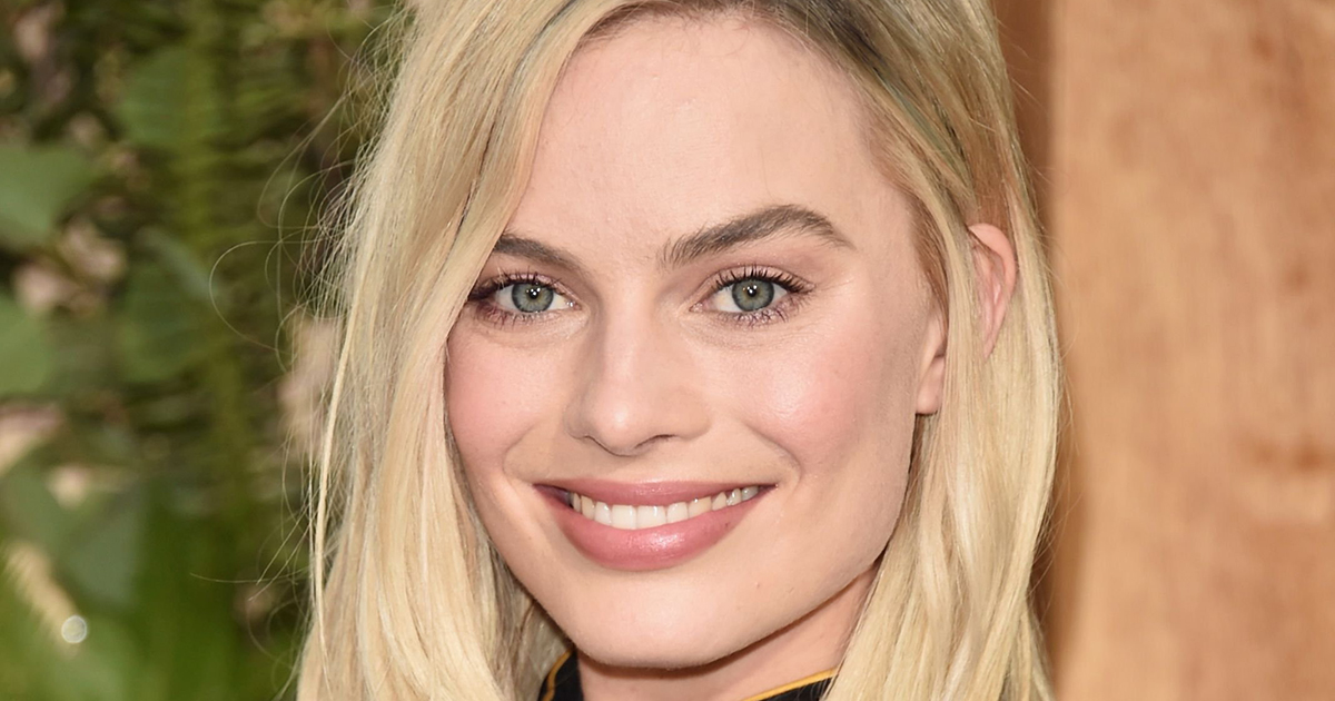 Margot Robbie Brought her Husband to New York Movie Premiere in Mini ...