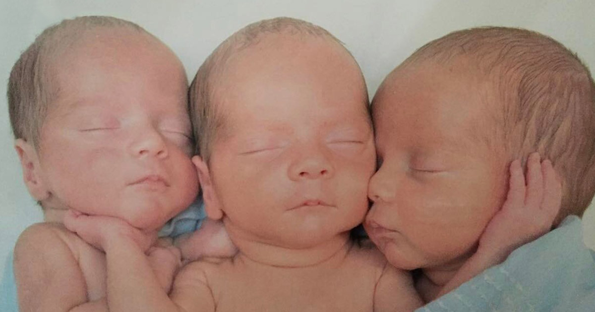 "How Does Their Mom Tell Them Apart?": What Do Unique Identical ...