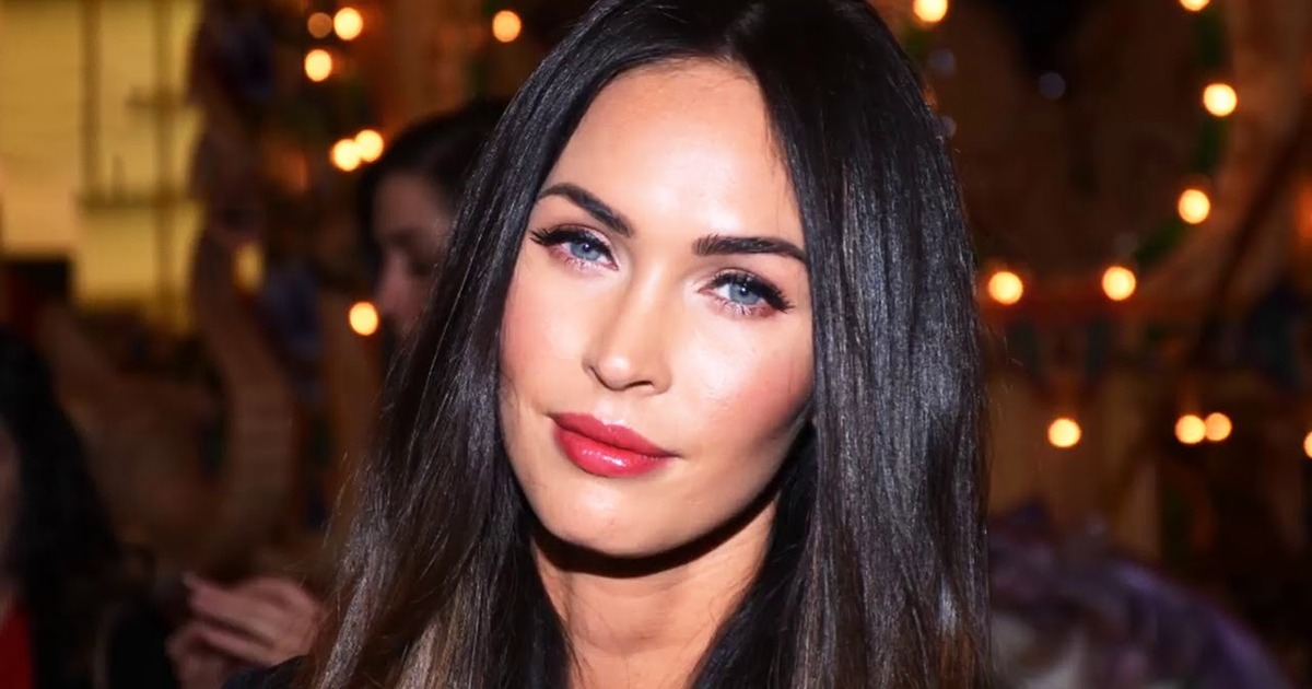 "The Star Showed Off Her Magnificent Bust": Megan Fox Charmed Her Fans ...
