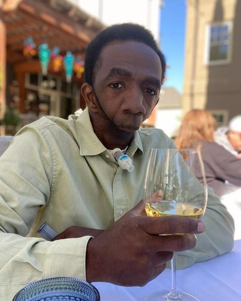 "People Always Avoid Me": A Man Born Without a Jaw Finally Found His ...